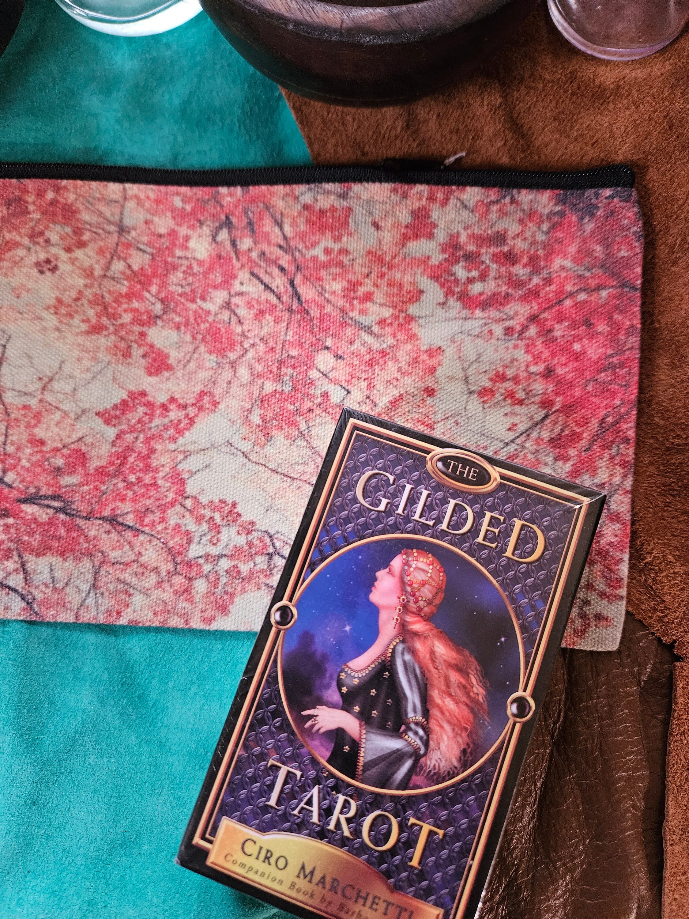 The Gilden Tarot Card Set With Bag, Oracle Tarot, Tarot Cards, Gilded ...