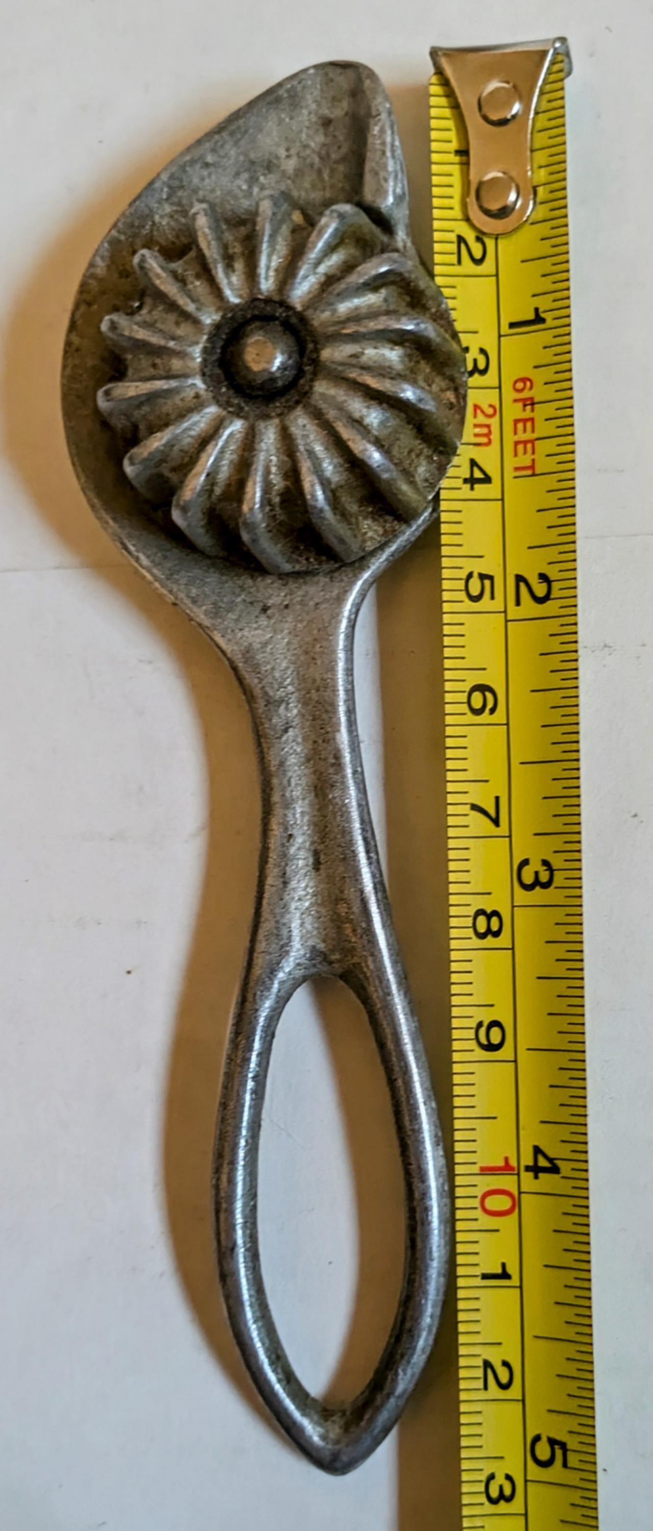 Vintage Aluminum Pastry Pie Crimper Edge Cutter Wheel Bakery Kitchen ...