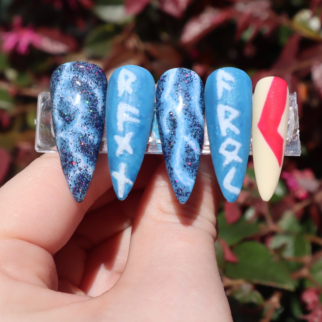 God of War Ragnarok Kratos Lightning & Rune Inspired Custom Gel Nail ...