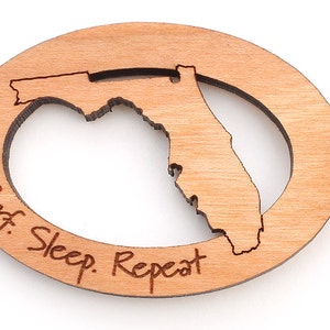 State of Florida Key Chain for Surfer - Eat. Surf. Sleep. Repeat ...