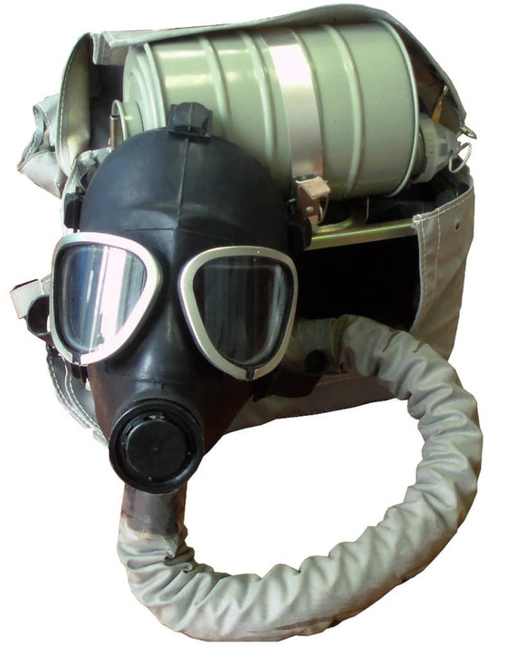 Very Rare Gas mask IP-4M BLACK . Made in 1980's Russi… - Gem