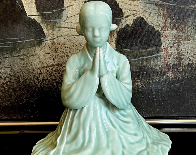 CELADON FIGURINE ~ Praying Woman Wearing Traditional Korean Clothing ...