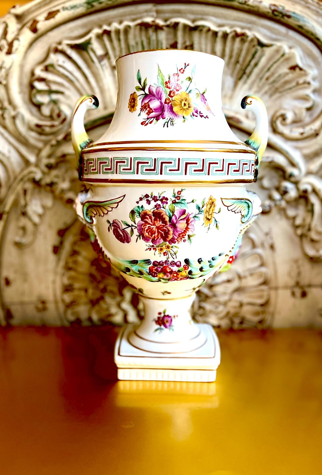 CHELSEA HOUSE VASE ~ Large Urn/vase Produced for Prestigious Chelsea ...