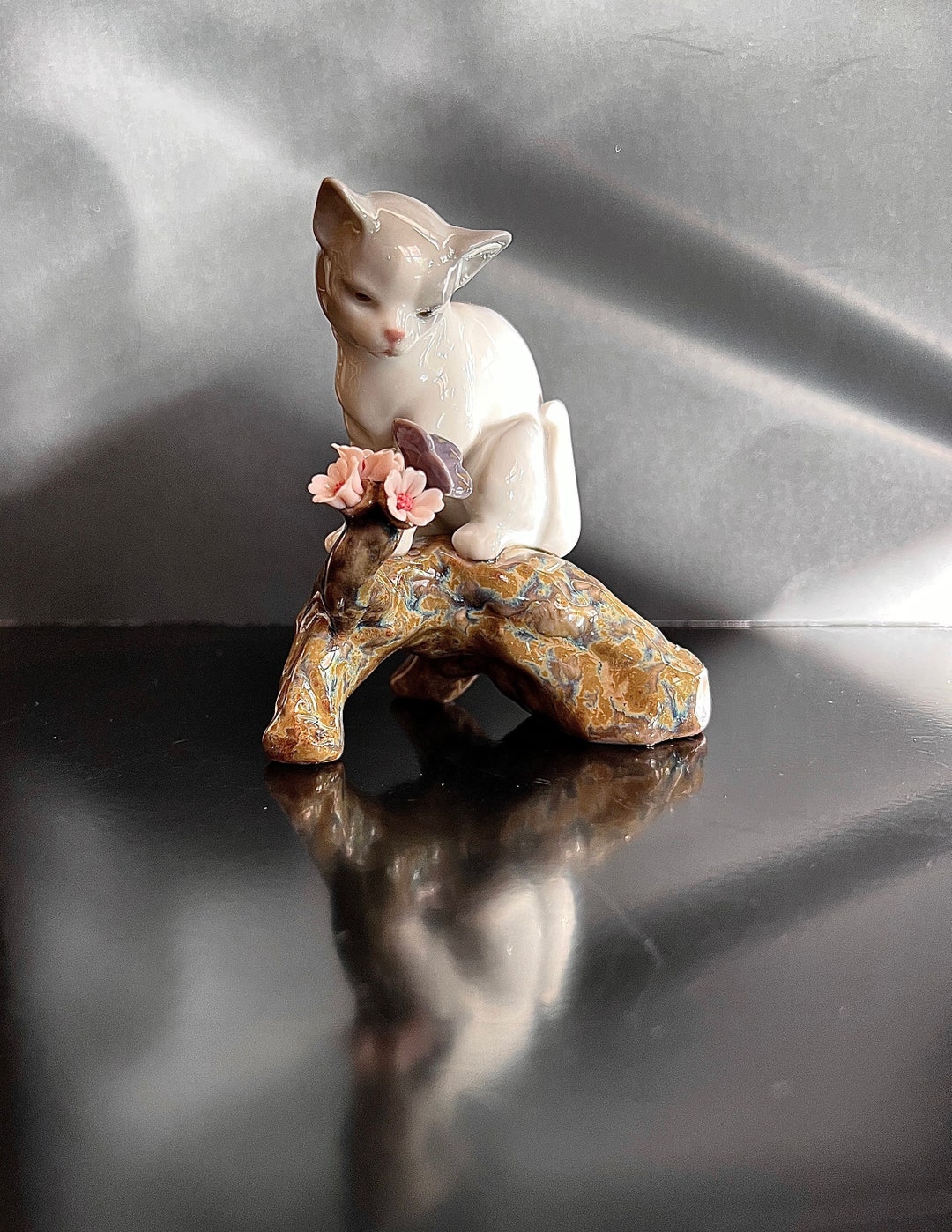 LLADRO KITTEN ~ Blossoms for the Kitten ~ Adorable Lladro Piece ~ Cat ...