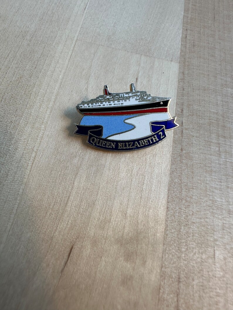 Vintage 1980's Queen Elizabeth 2 Boat Pin. All Pins in My Store Qualify ...