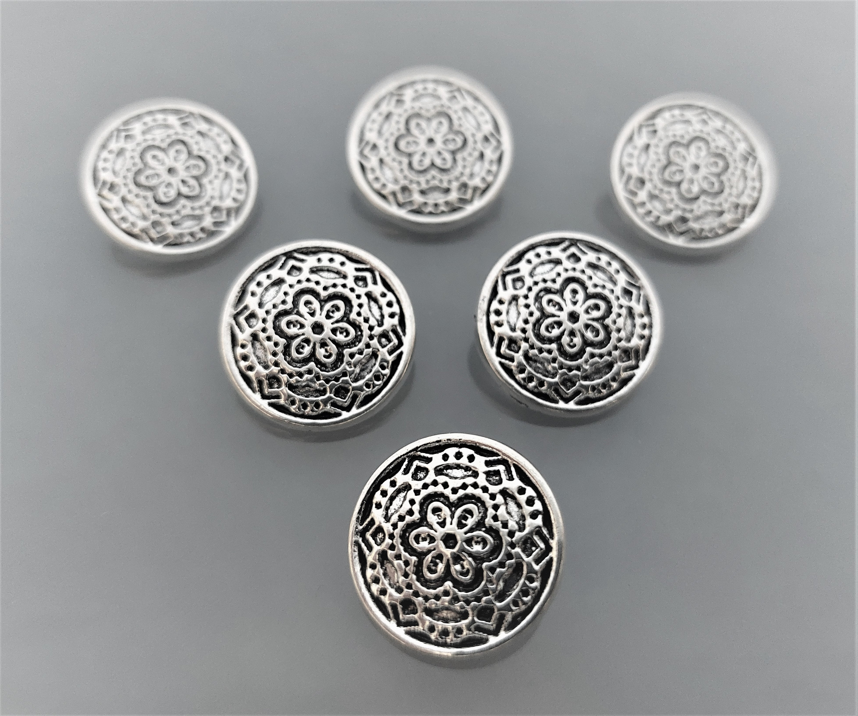 6 Round Buttons 19 Mm Engraved Silver Color - Etsy UK