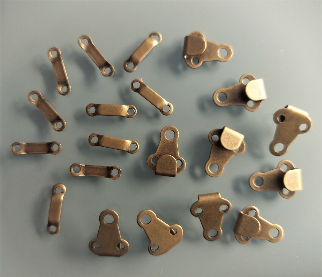 10 Flat Metal Hooks, Bronze Color - Etsy