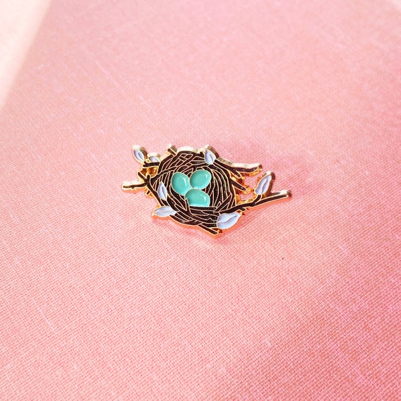 Robin Nest Soft Enamel Lapel Pin Bird Collectible Art | Etsy
