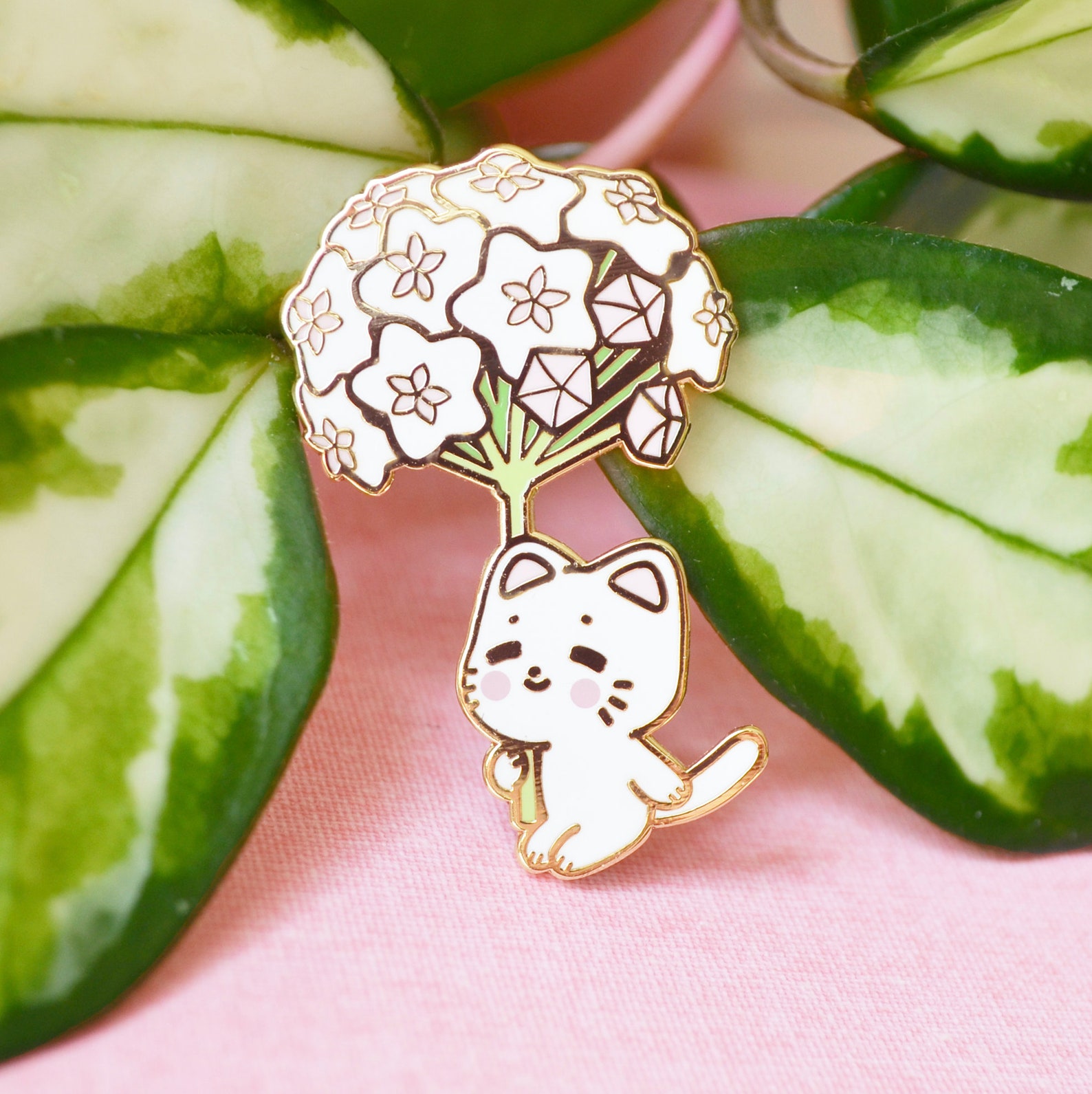 Sitting Hoya Bloom Kitty - Hoya Flower Cat Hard Enamel Pin- A Grade - Etsy