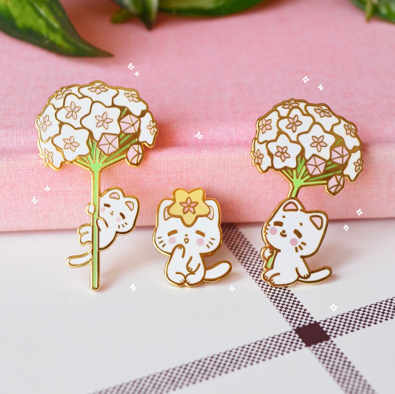 Swinging Hoya Bloom Kitty Hoya Flower Cat Hard Enamel Pin A - Etsy