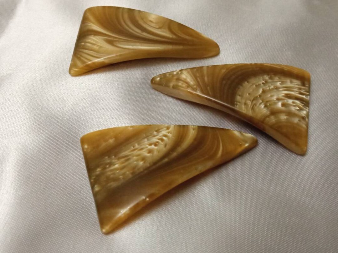 3 Large Giant Buttons 6035 Mm, Triangular Jewel, Irregular in Light ...