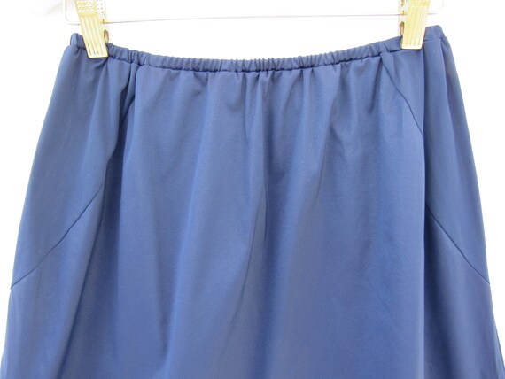 Vintage Van Raalte Navy Half Slip | Embroidered Scall… - Gem