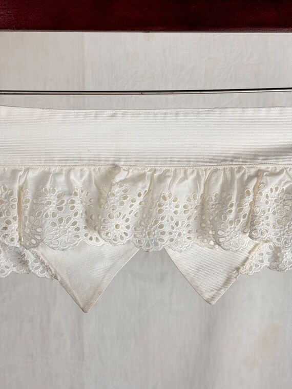 Vintage 1930s 40s Eyelet Lace Ruffle Waist Cinch Belt - Gem