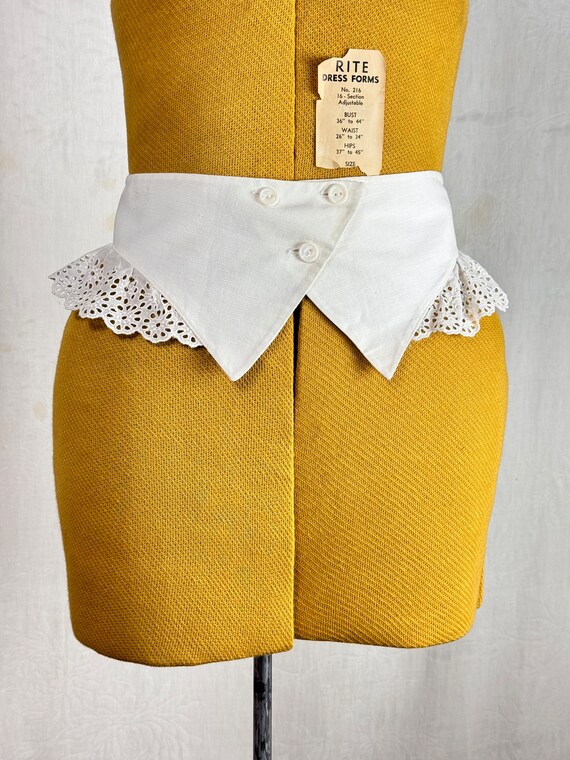 Vintage 1930s 40s Eyelet Lace Ruffle Waist Cinch Belt - Gem
