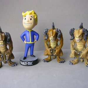 Fallout DEATHCLAW 4 Figure Custom Painted Choose Your Favorite - Etsy