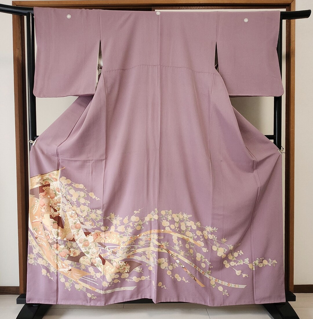 Mauve Tomesode With Floral Patterns and Tanobe Noshi, Japanese Kimono ...