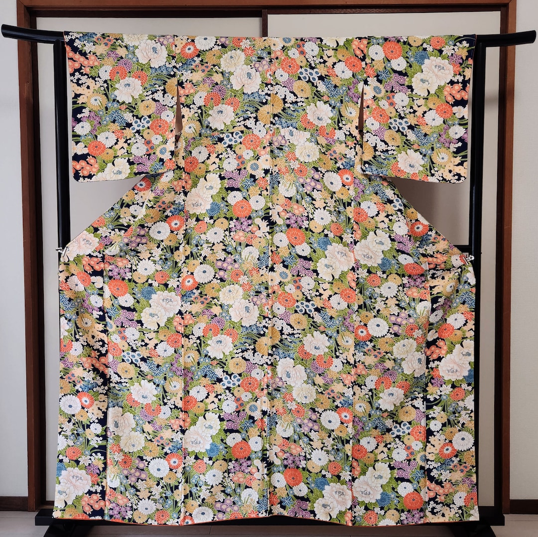 Komon Kimono Peony-adorned, Komon Kimono, Kimono Peony Pattern, Cloth ...