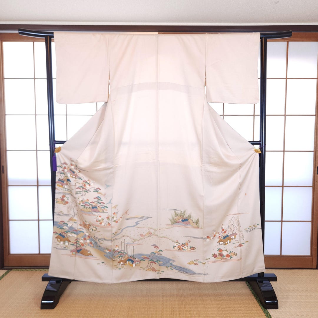 Iro Tomesode Cream Japanese Village, Japanese Kimono, Tomesode ...