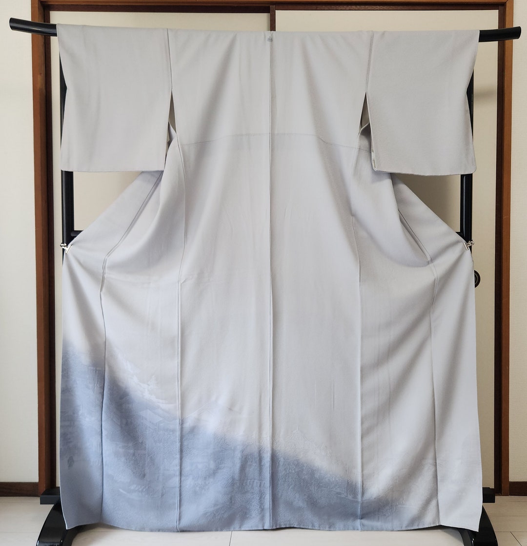 Iromuji Kimono in Gray Brocade Woven in Kyoto, Kimono Gray, Plain ...