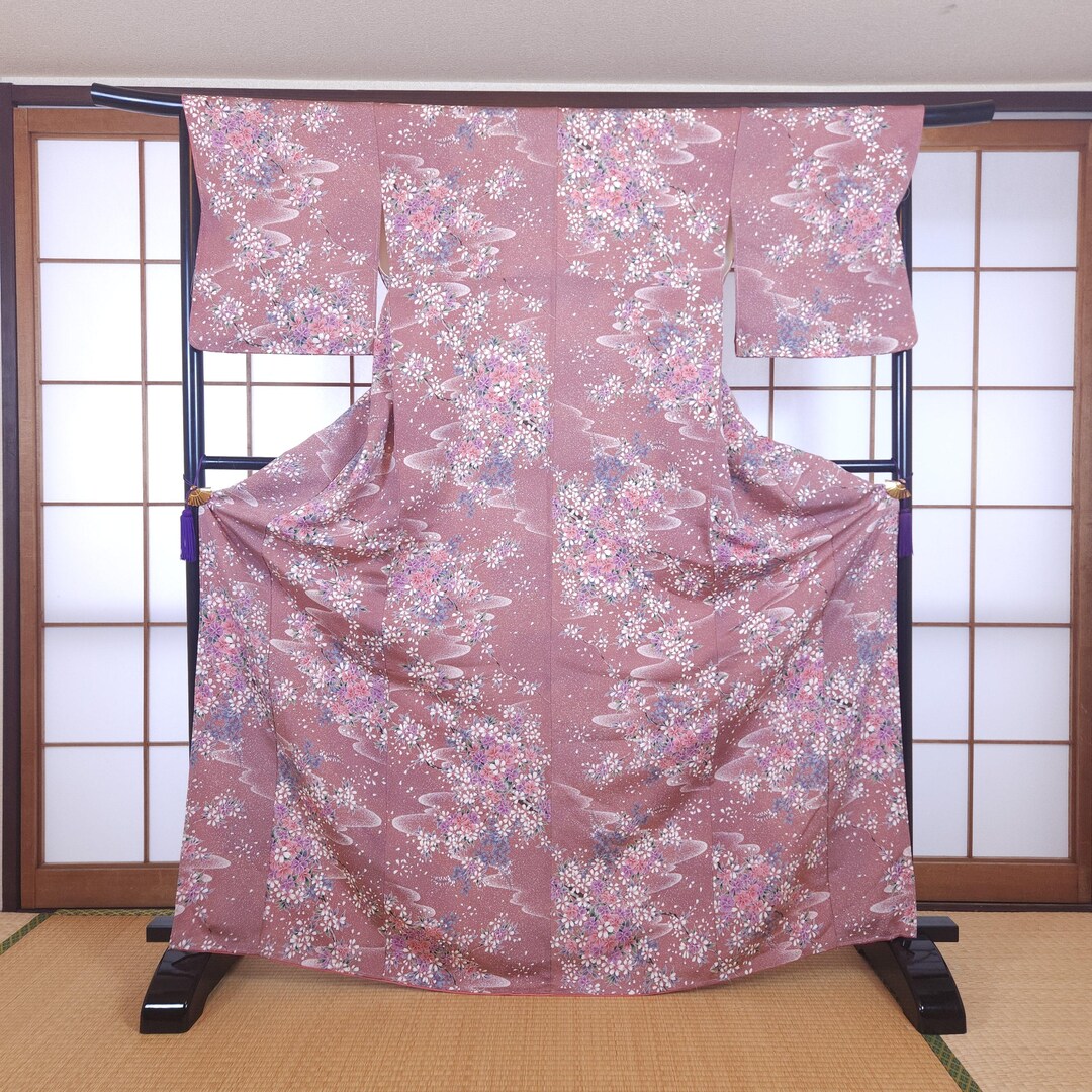 Komon Kimono in Pink Chirimen With Sakura Patterns, Japan Kimono, Pink Komon Kimono, Chirimen ...