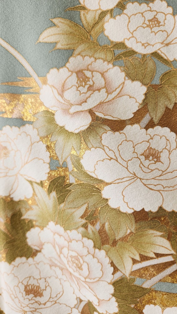 Radiant green tomesode kimono with golden flowers, vi… - Gem