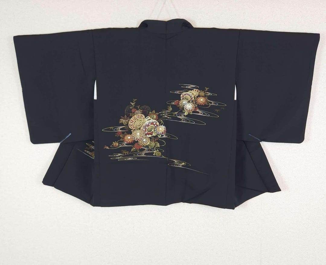 Japanese Black Haori With Gold Tsuzumi, Vintage Haori, Traditional ...