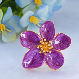 Maxi Purple Flower Ring in Enameled Brass - Etsy