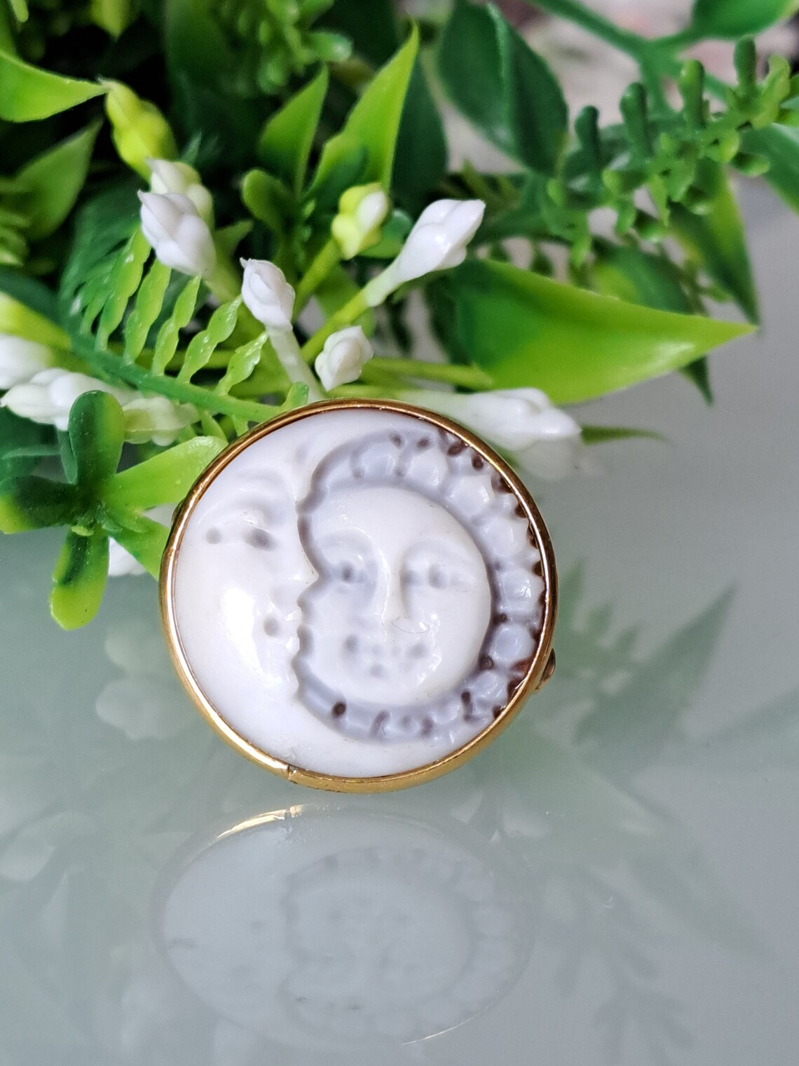 Sun and Moon Sardonic Shell Cameo Ring and Gold-plated 925 Silver ...