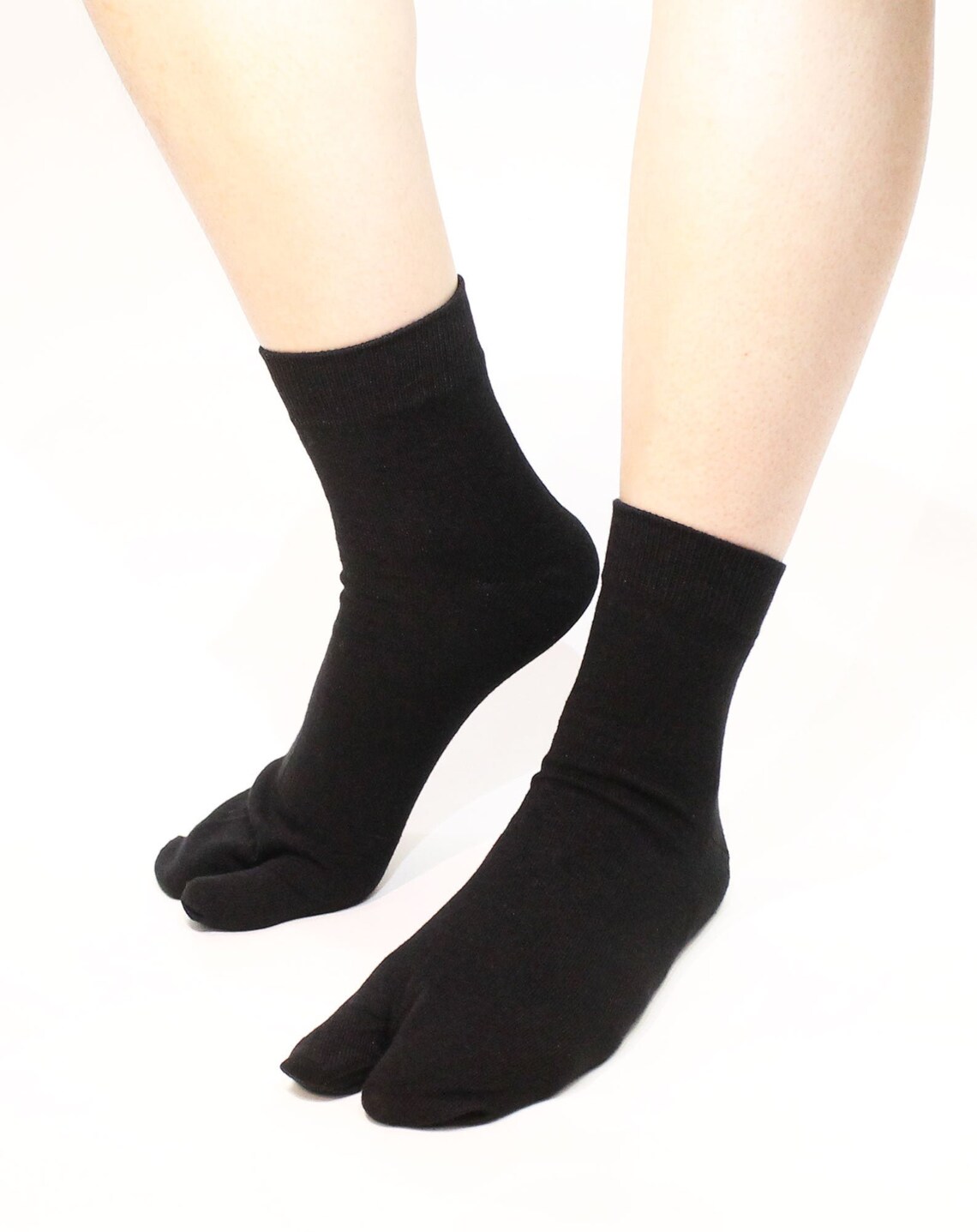 2 Ps Short Tabi Socks Split Toe Socks Socks With 2 Fingers | Etsy