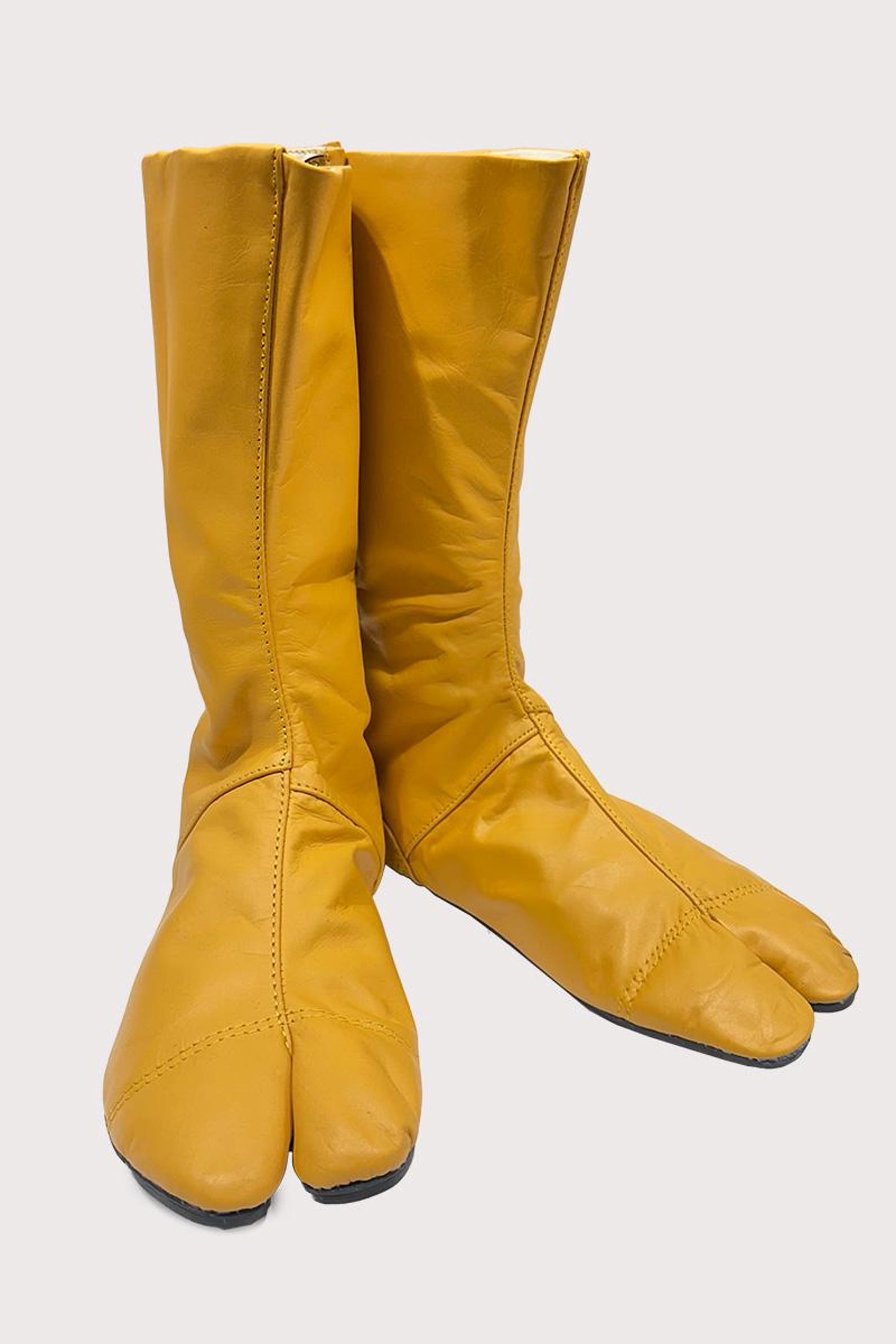 Japanese Tabi Boots in Soft Leather, Very Comfortable, Very Light ...