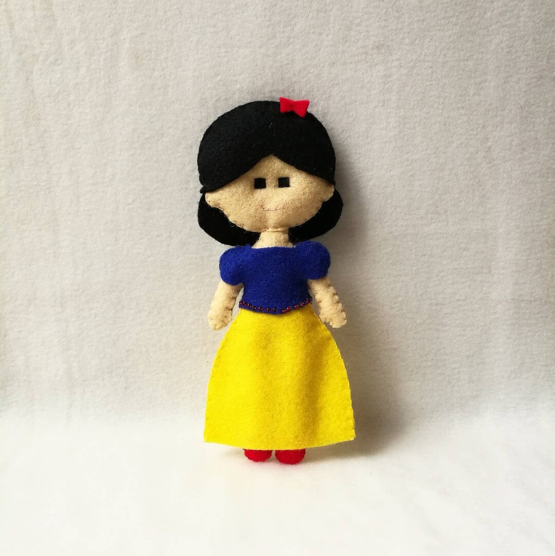 Disney Princess Snow White Inspired Felt Doll - Etsy