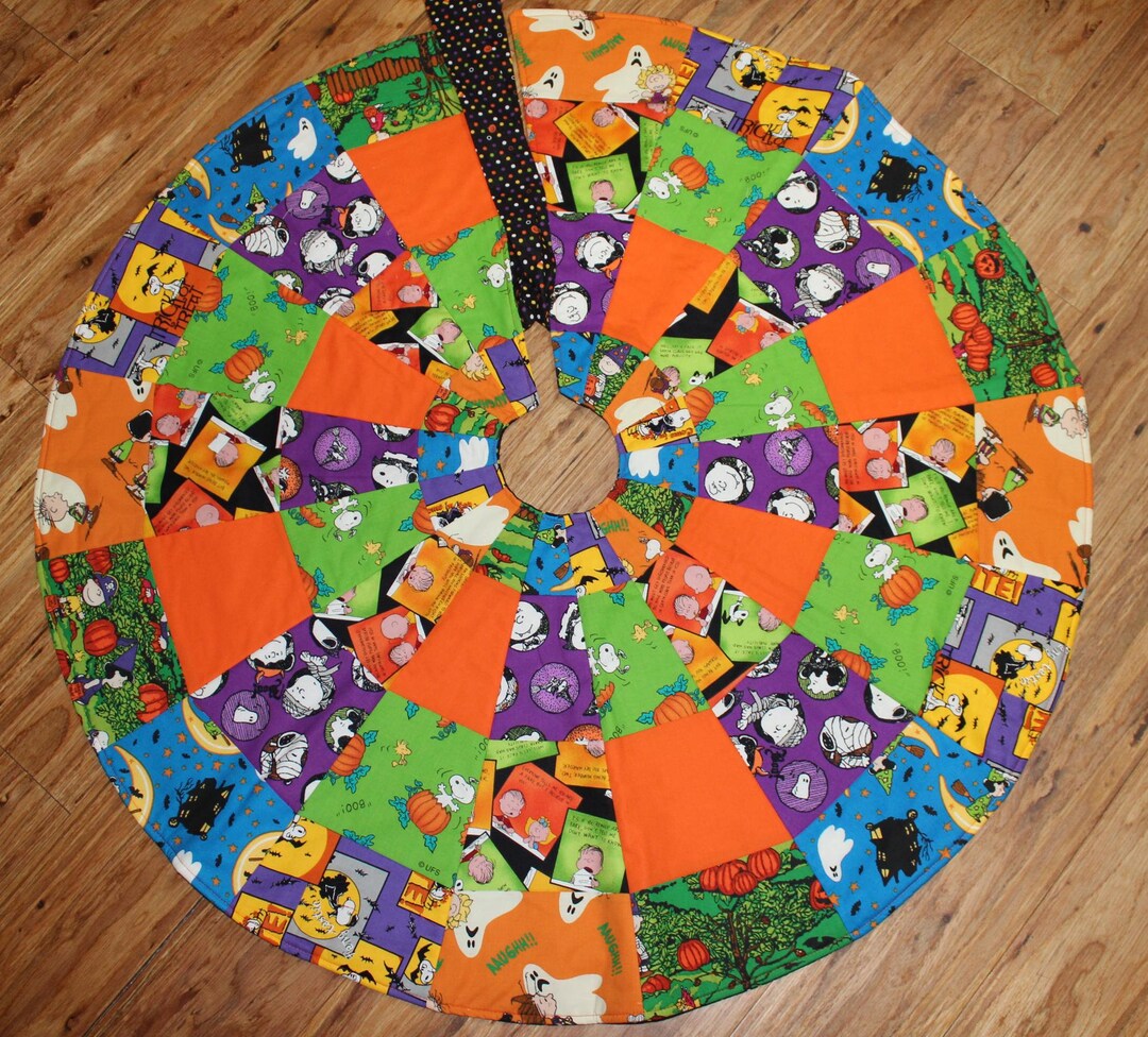 Peanuts Halloween Tree Skirt/table Topper - Reversible, 36" Diameter ...