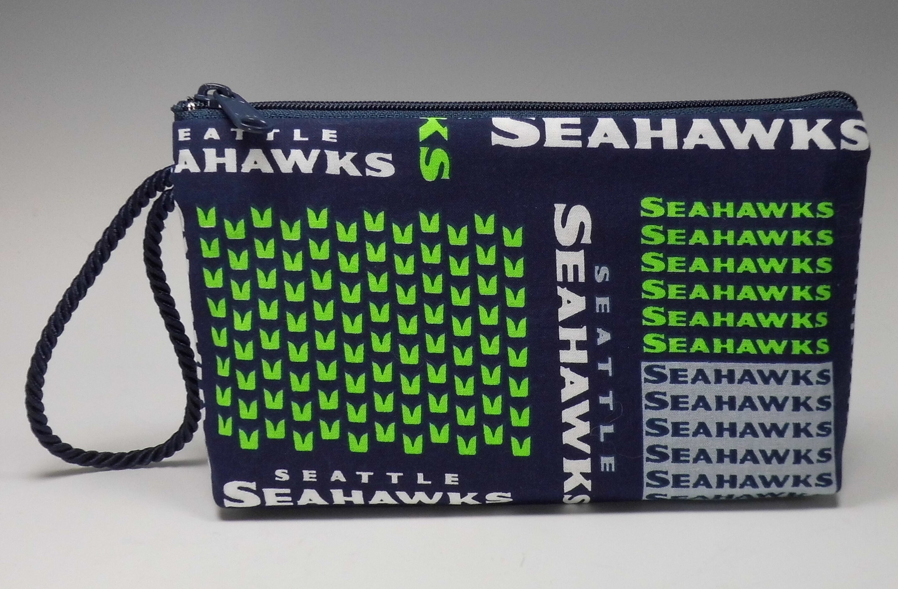 Seattle Seahawks Montego Wallet Wristlet Cosmetic Phone Pouch - Etsy.de