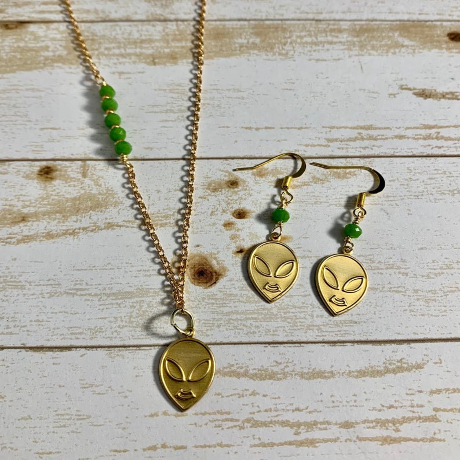 Gold Alien Charm Necklace Roswell New Mexico Alien Jewelry - Etsy