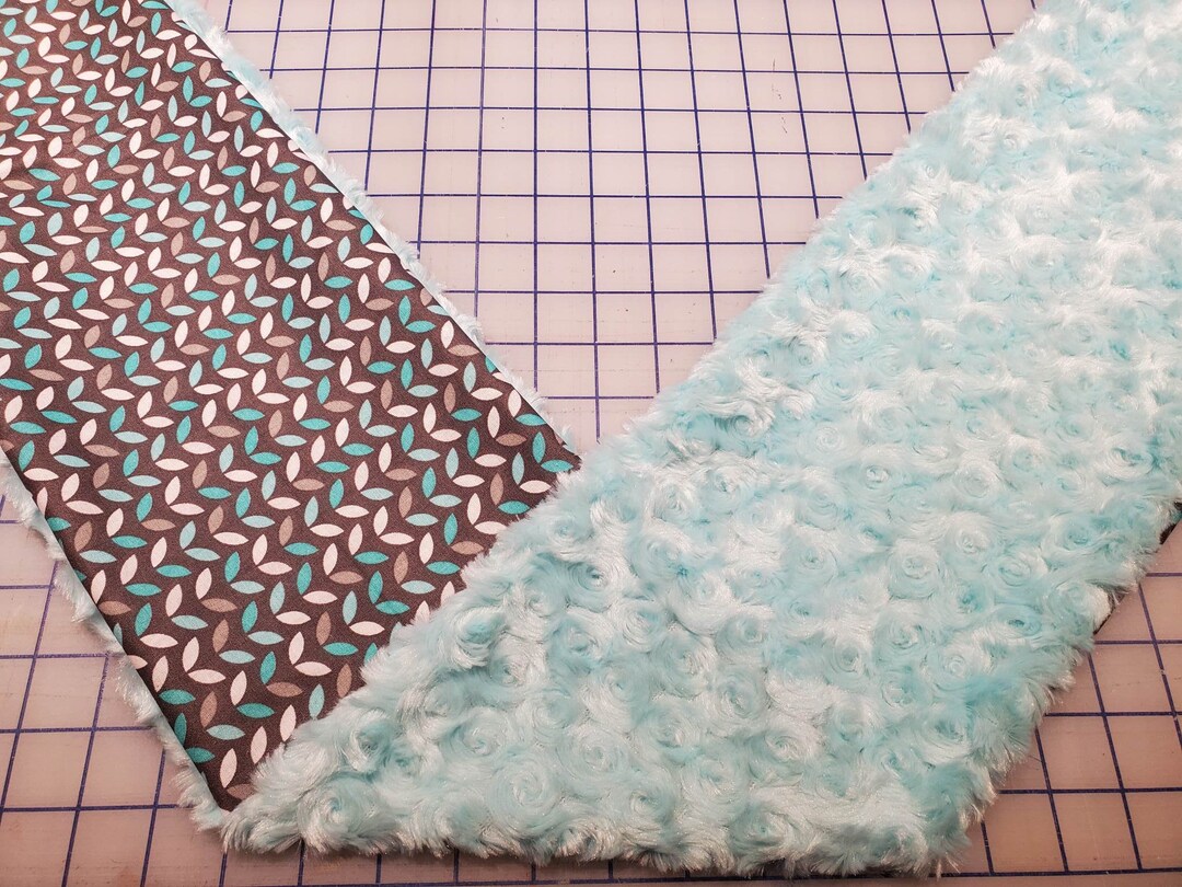 Weighted Neck Wrap, Teal, Grey Leaves, Mint Rosette Minky, 32x7 Inches ...
