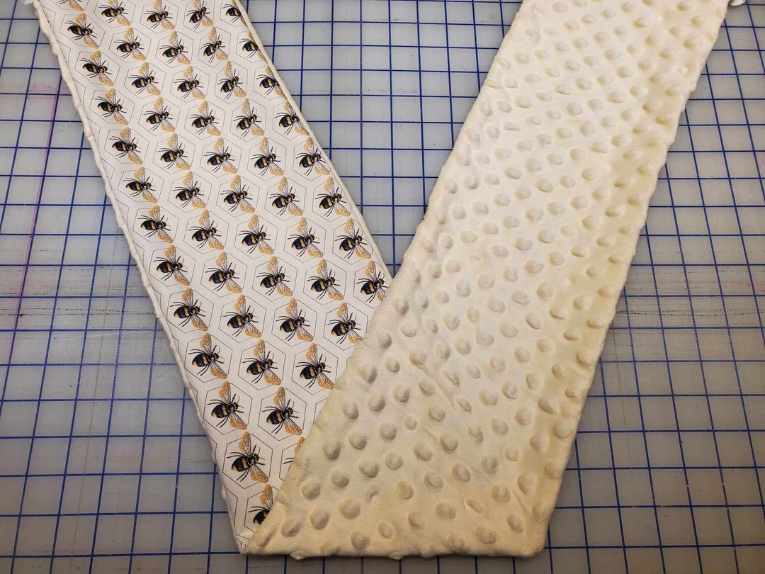 Weighted Neck Wrap, Bee Print With Ivory Minky, 32x7 Inches, 3 to 6 ...