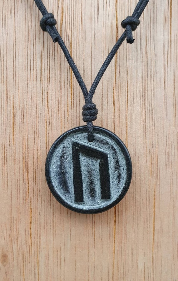 Runa Uruz: significado de Ur y descripción, interpretación de la runa invertida y recta. Qué ...