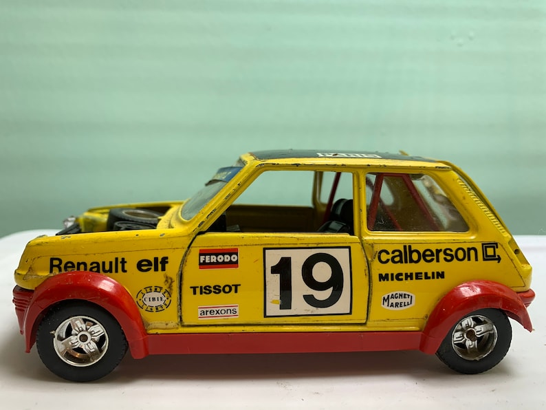 Bburago Renault 5 Alpine 1/24th Scale Made in Italy Die-cast - Etsy