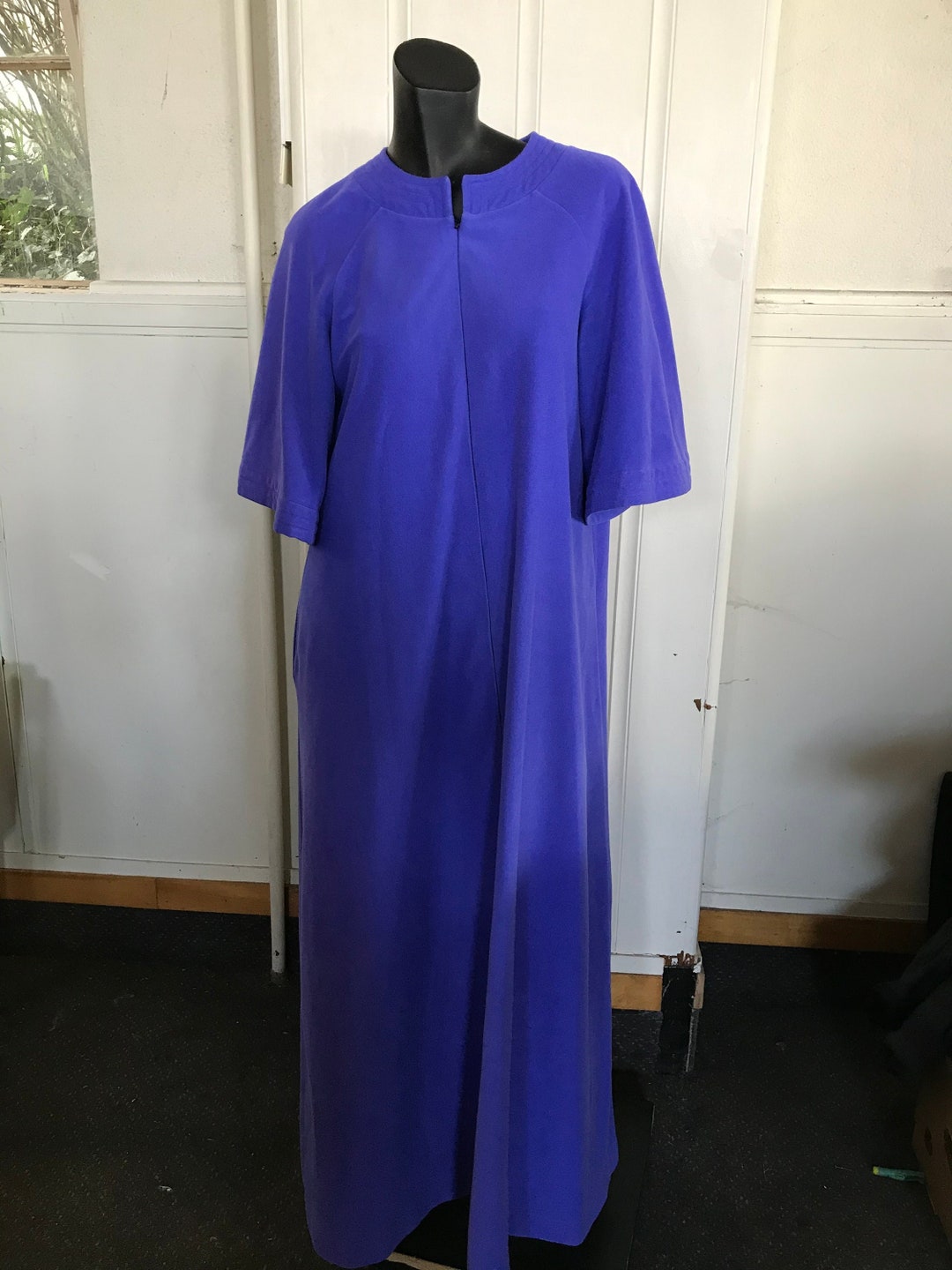 1970s Vintage Vanity Fair Robe,brushed Polyester Velour Dressing Gown ...