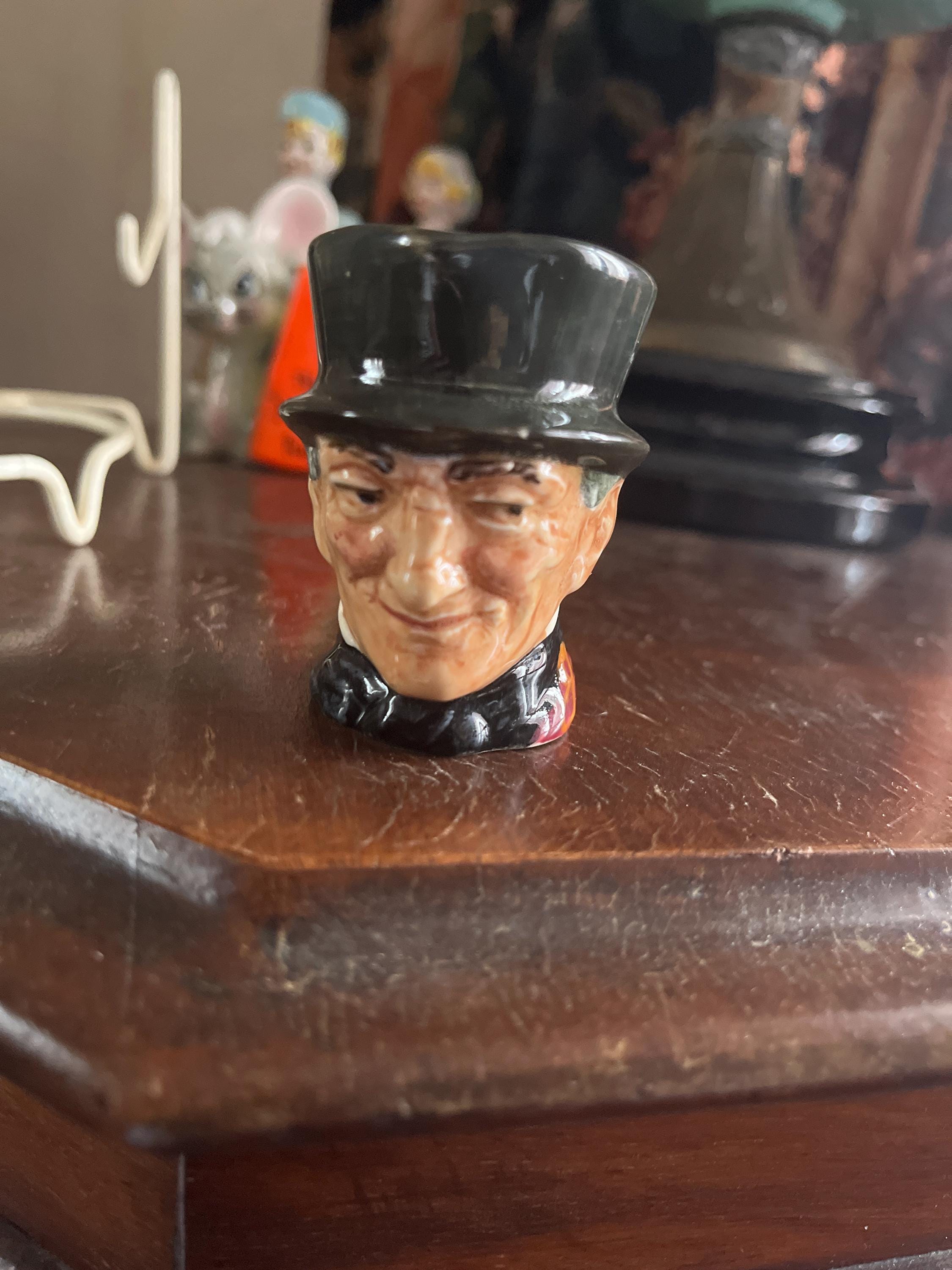 Royal Doulton Small 2 1/4” Character Toby Jug - John Peel , RD 2540. - Etsy