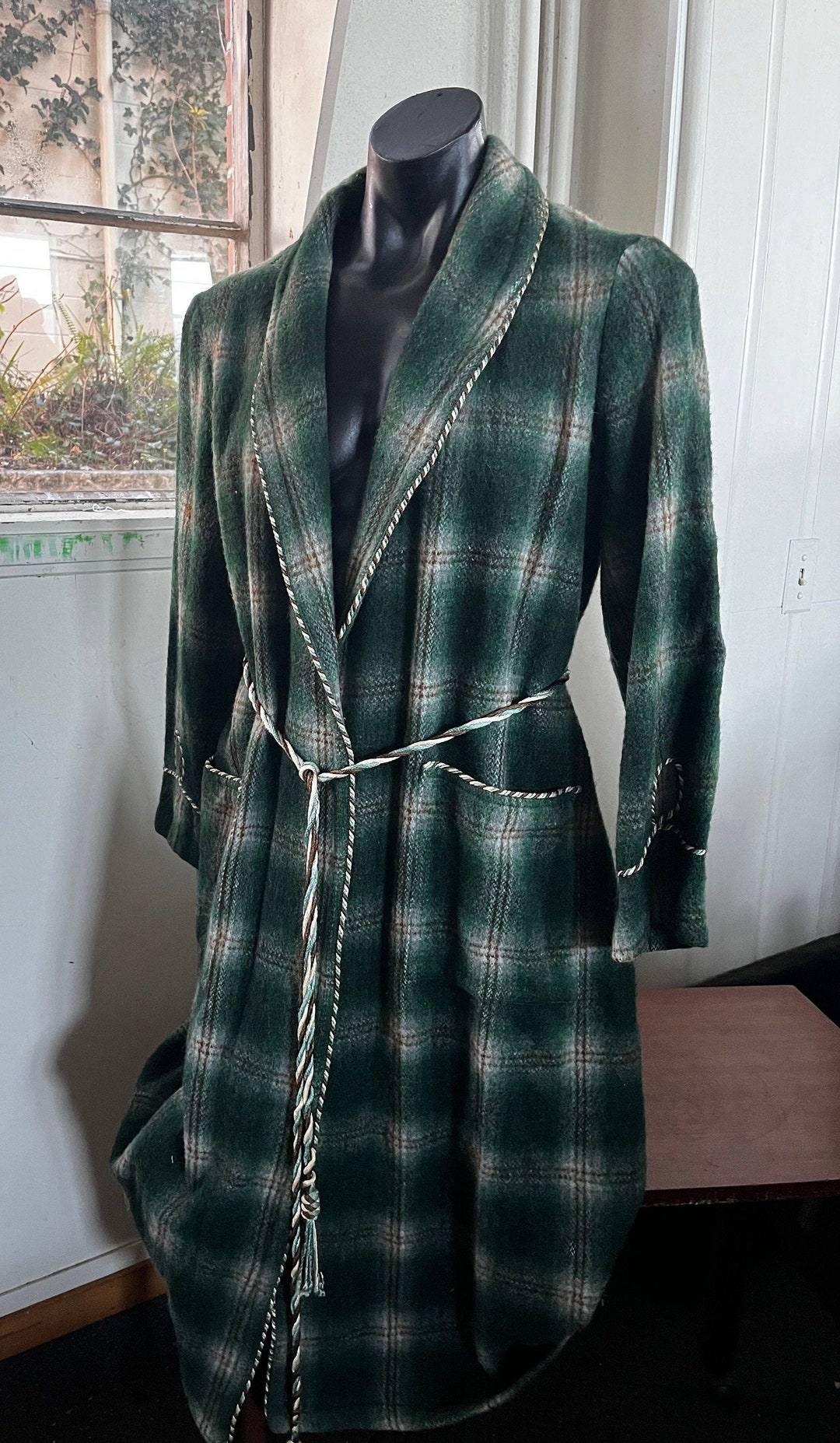 1960's Vintage Mens Green and Grey Plaid Wool Smoking Jacket, Apex ...