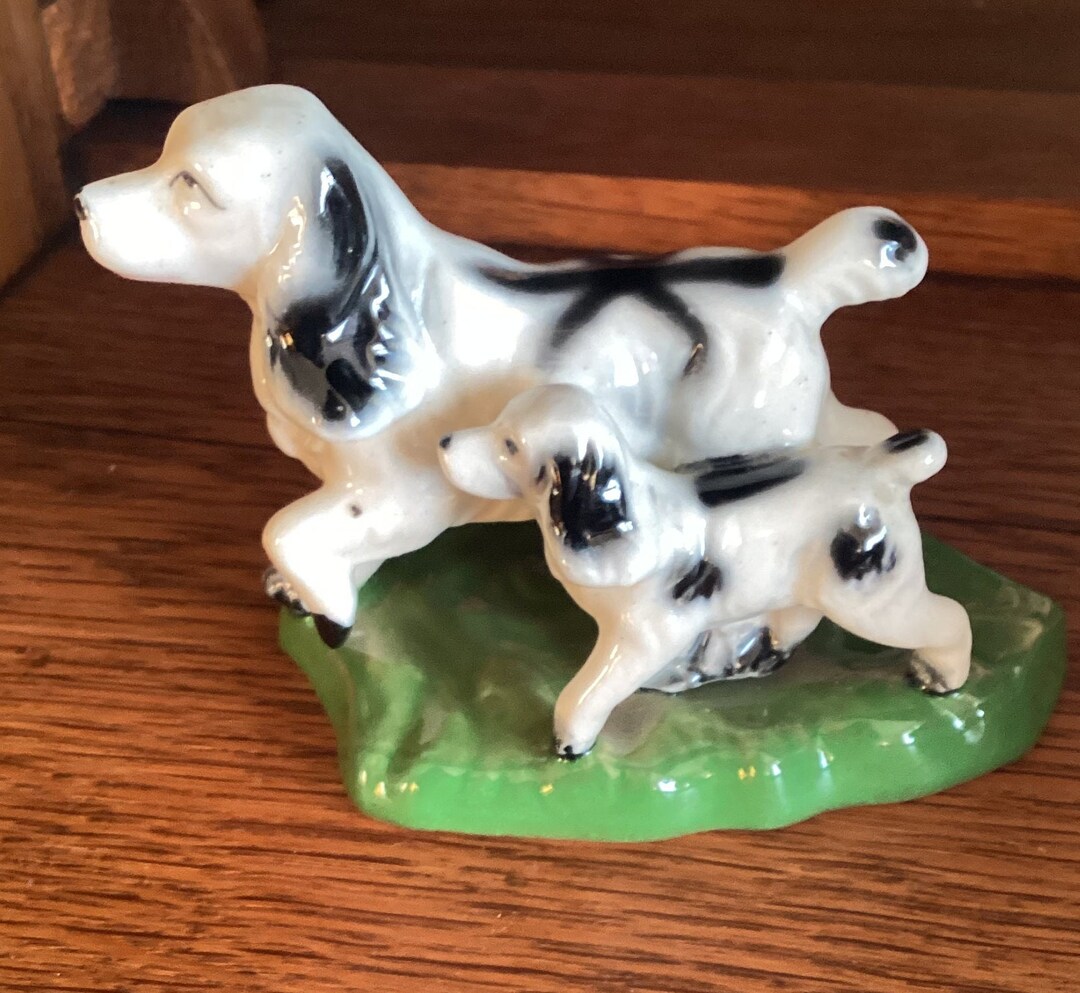 Vintage Spaniel Dog and Puppy Figurine on Plinth - Etsy