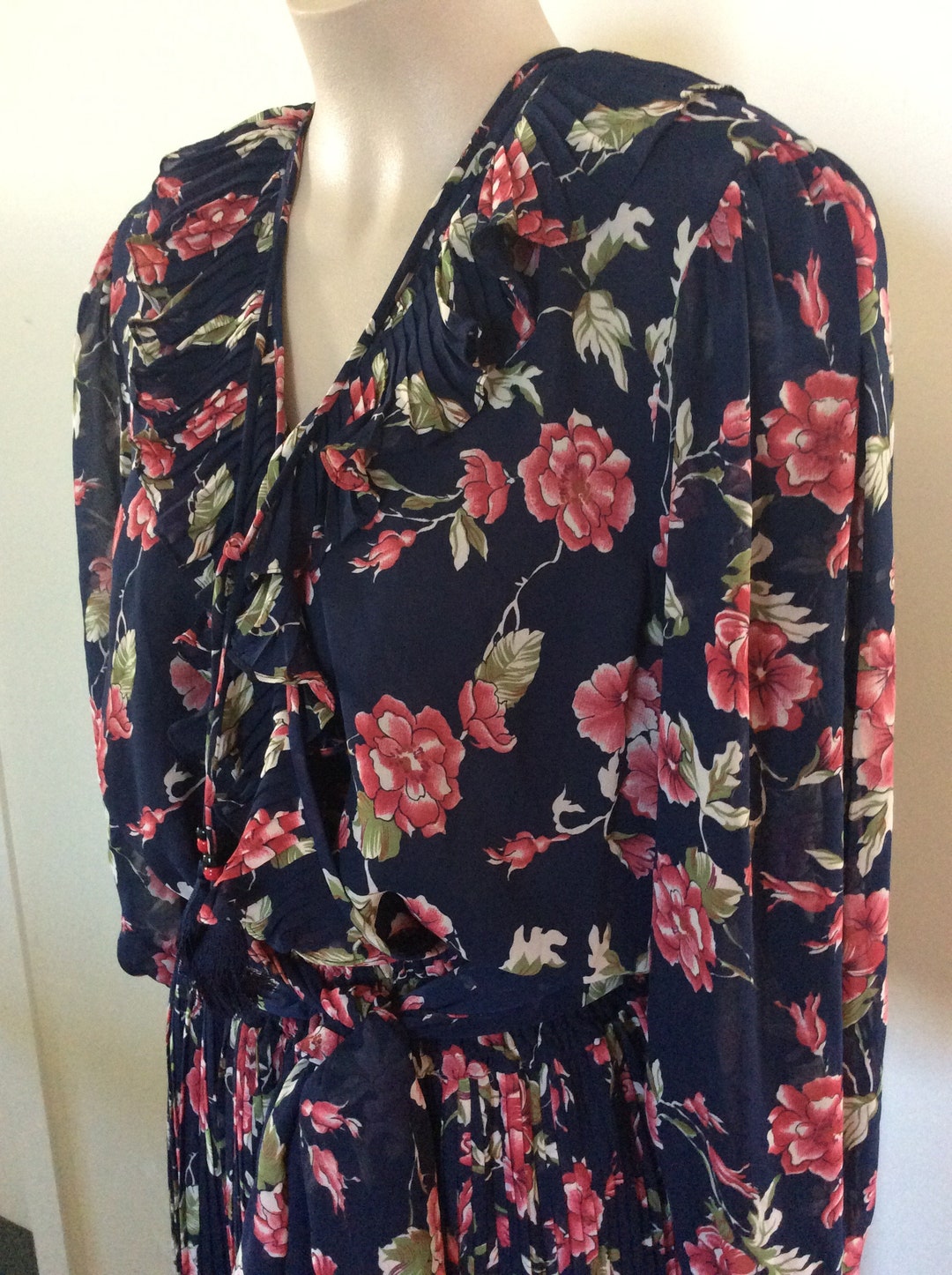 Diane Freis , 1980's Designer Dress, Timeless Floral Classic, Pleats ...
