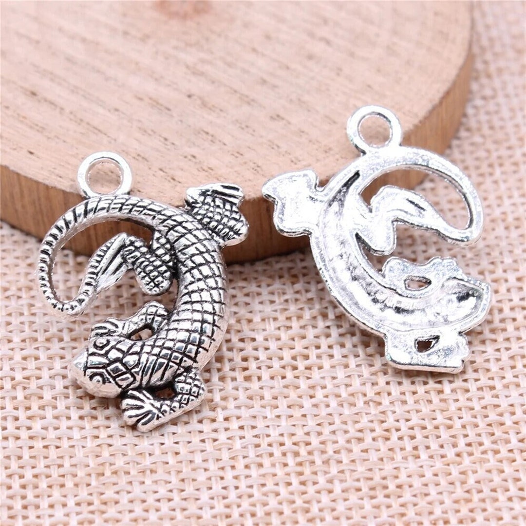 2 Silver Gecko Lizard Charms, 31x24mm, Silver Tone Charms D-26 - Etsy