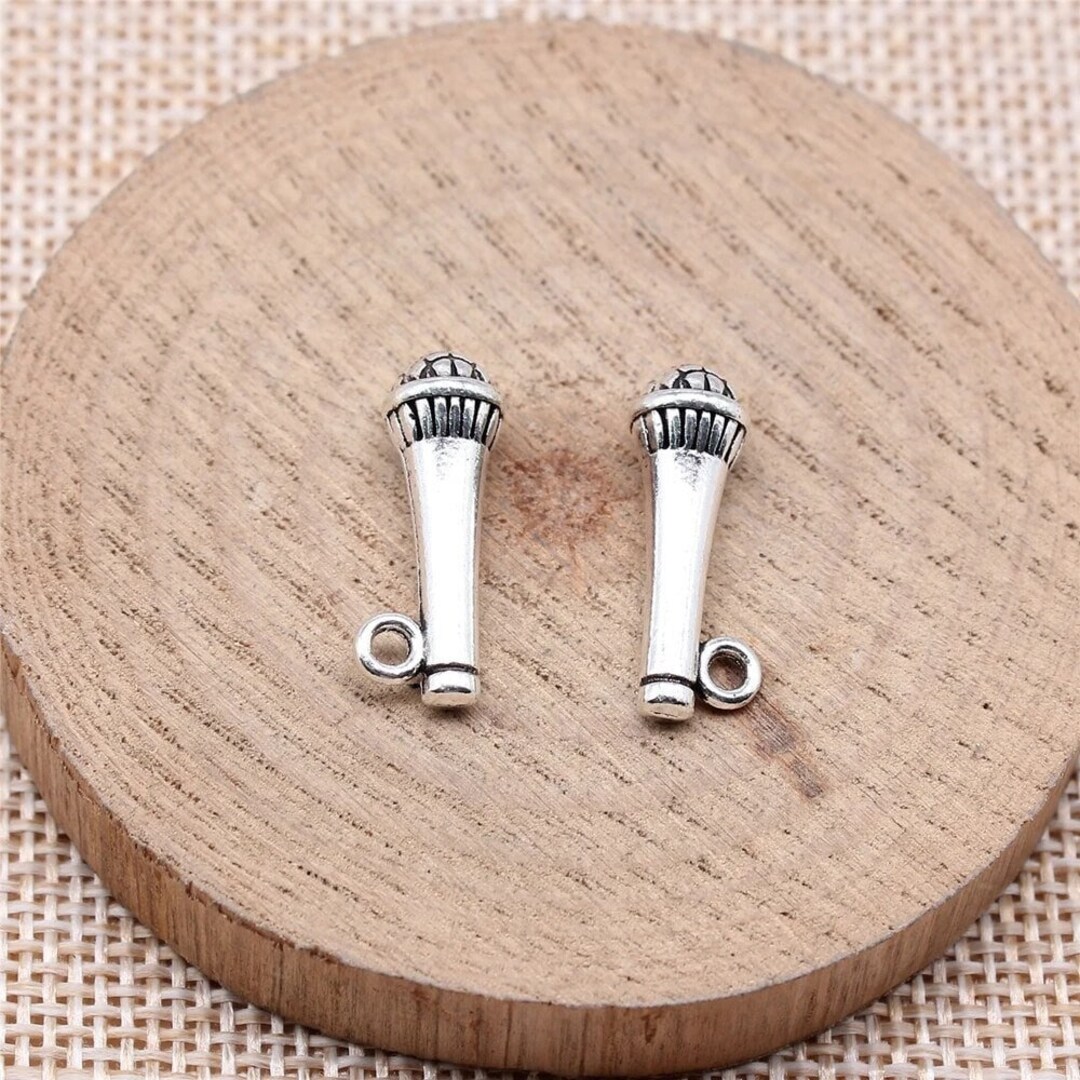 10 Silver Microphone Charms, 21x7mm, Silver Tone Charms (H-31) - Etsy