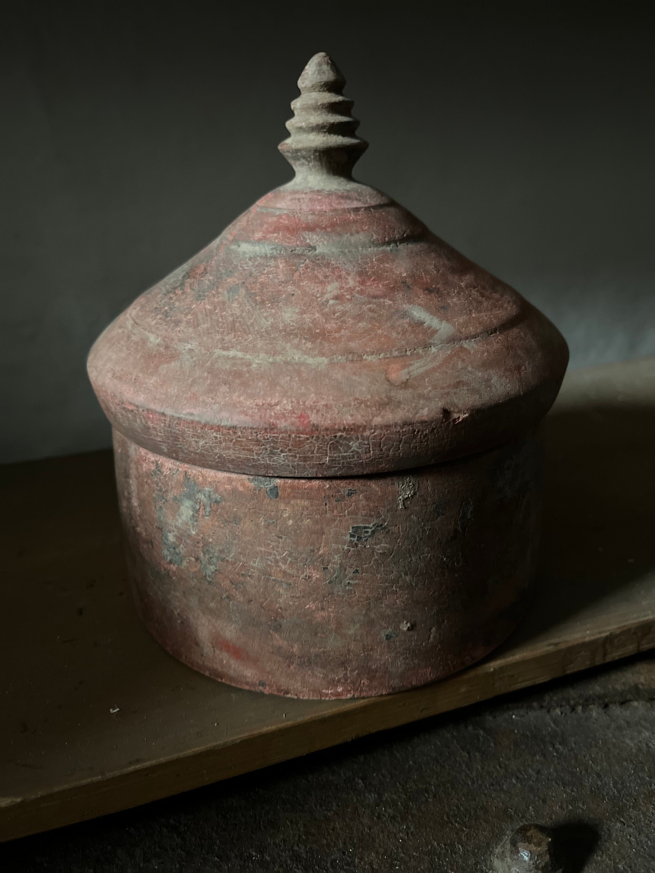 Old Wooden Lacquer Tikka Box Antique Artistic Lacquer Box Wooden Color ...