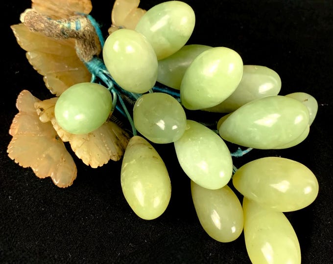 Vintage Green Jade Grapes Bunch With Jade Leaves Mid Century China ...