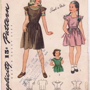 1944 Simplicity Pattern 1211 Little Girls Size 4 Pinafore and Blouse ...