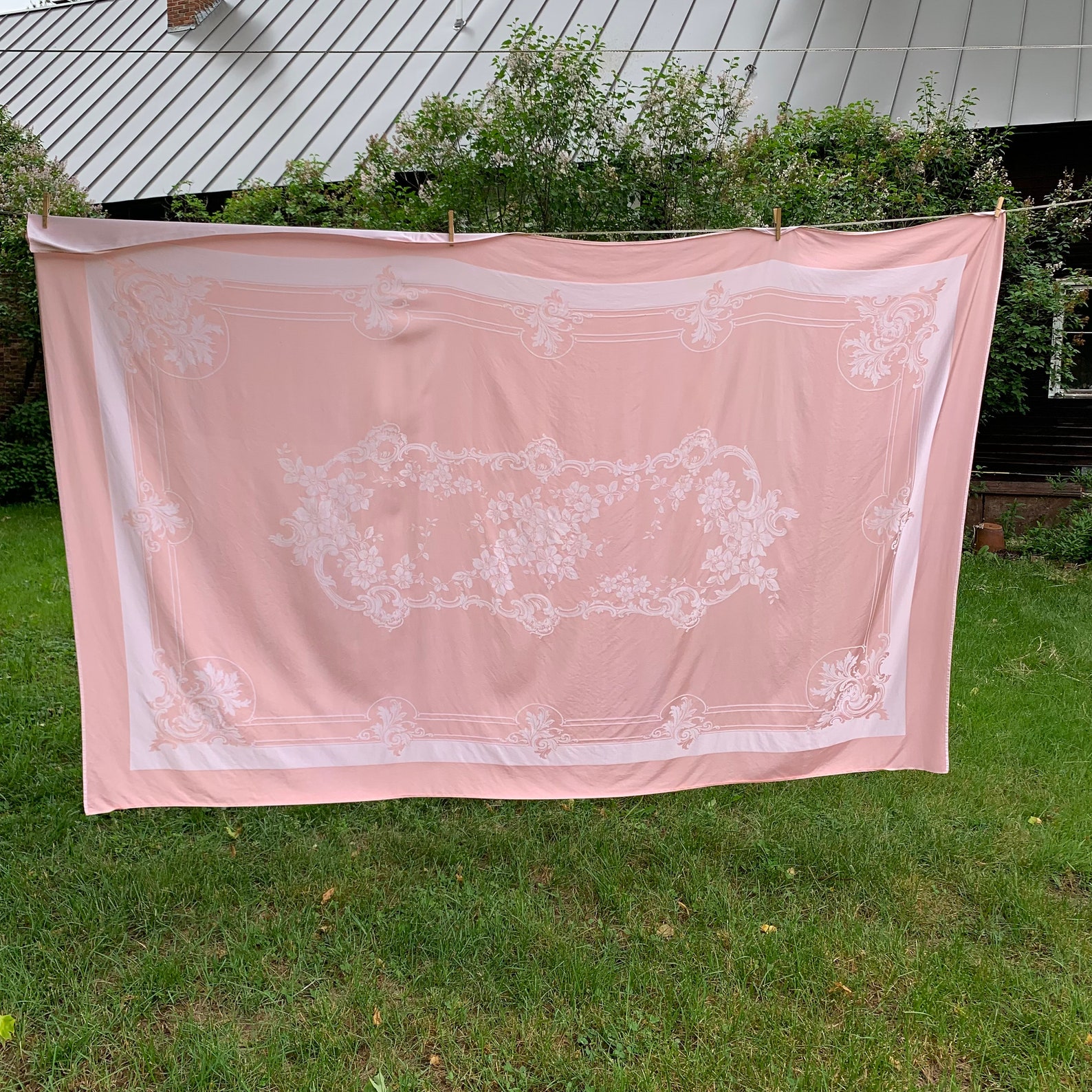 Vintage 1960s Pink Damask 100 X 64 Tablecloth and 12 Matching Napkins ...