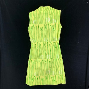 Vintage 1960s the Vested Gentress Shift Dress Size 8 Yellow Green Grass ...